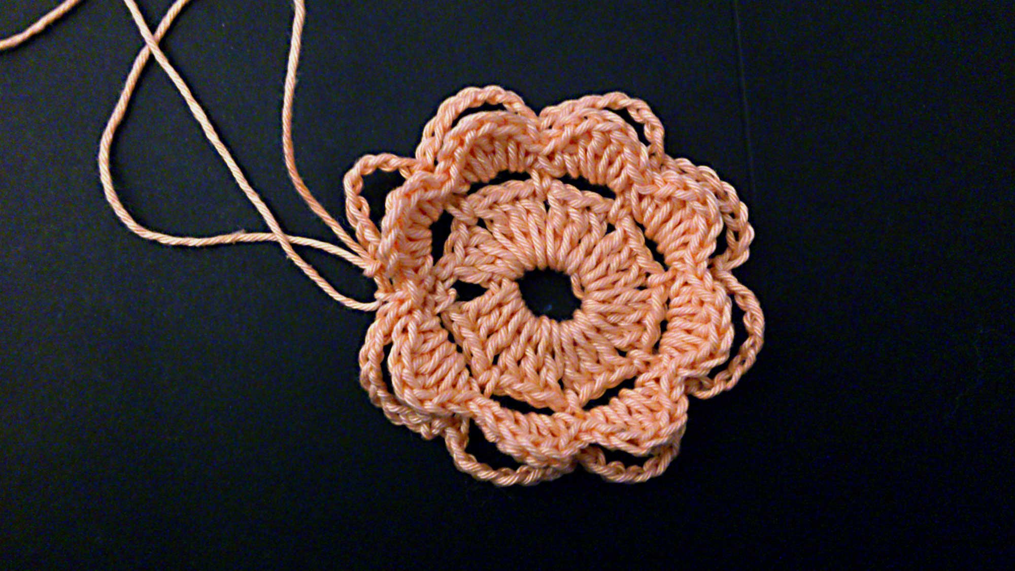 Fiore a uncinetto - Tutorial fotografico